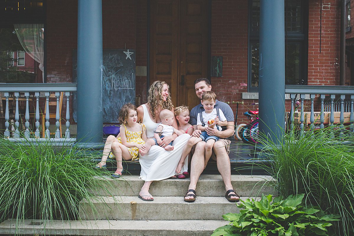 5 Reasons To Do Your Next Photo Session At Home With Family ...